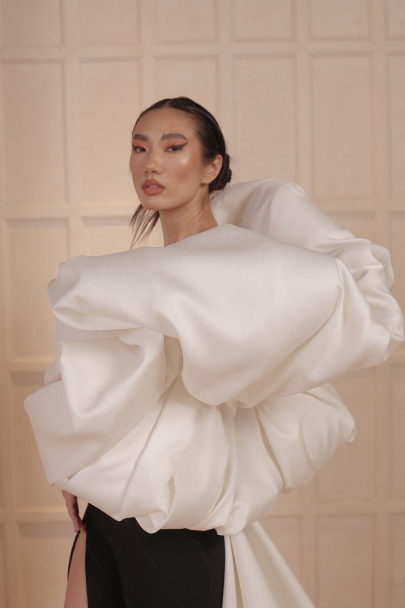 Dramatic Puffy Cape With Detachable Long Train ZJ154 – TANYA BRIDAL