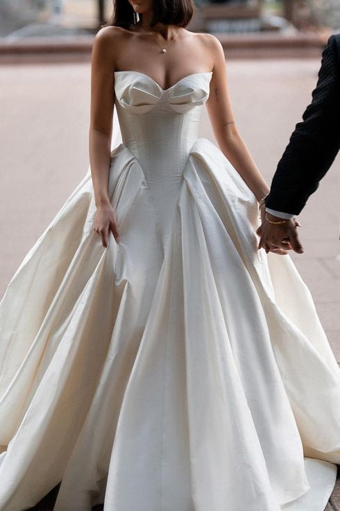 #DZ9482 Vintage Tafftea Long Ball Gown Wedding Dress – TANYA BRIDAL