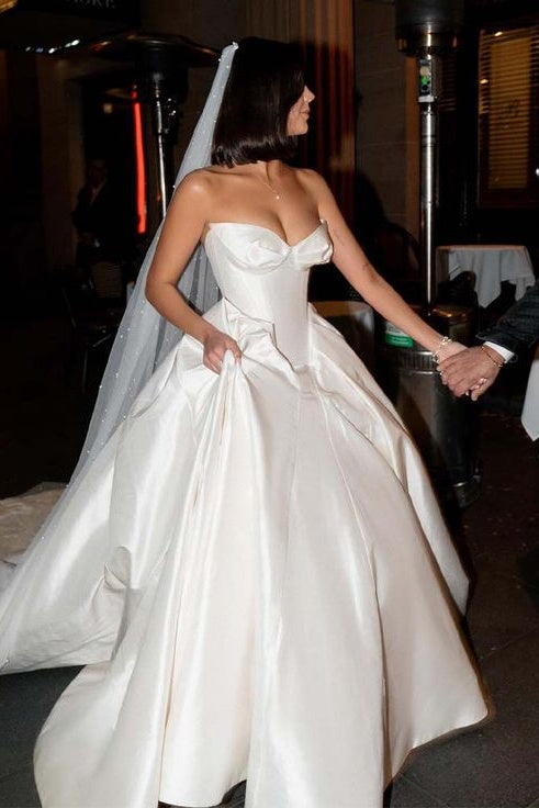 #DZ9482 Vintage Tafftea Long Ball Gown Wedding Dress – TANYA BRIDAL