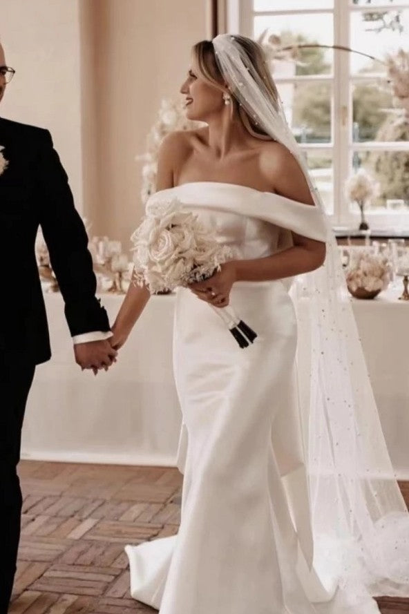 Long Pearl Wedding Veils Tulle Pretty Bridal Veil With Metal Comb ...